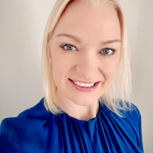 NI: Anna Vangrove joins Shoosmiths as banking and finance partner ...